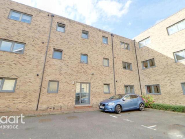 2 bedroom flat for rent in Lynfield Court, Cambridge, CB4