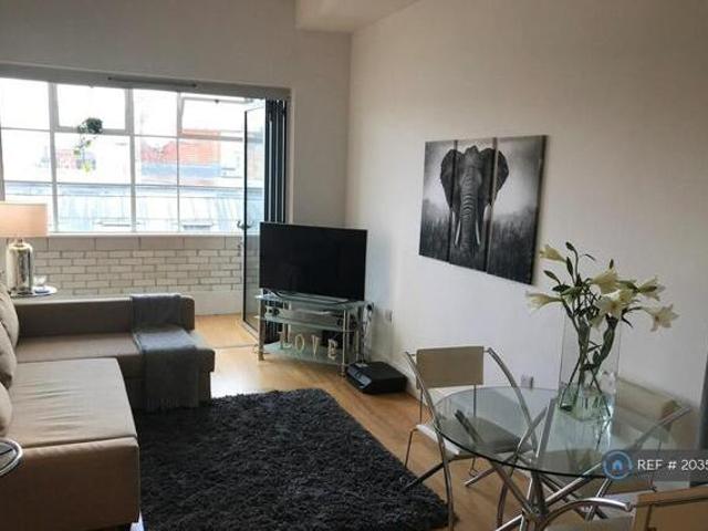 2 Bedroom Flat For Rent In Manchester