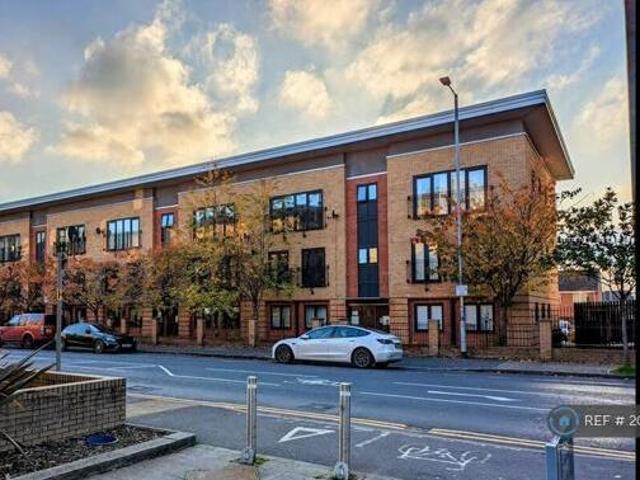 2 Bedroom Flat For Rent In Manchester
