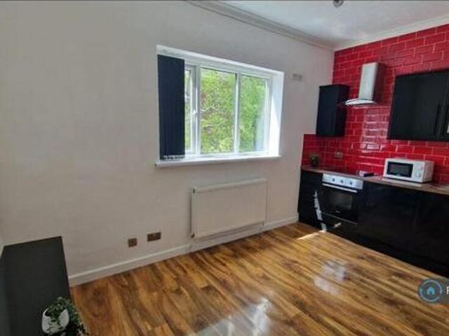 2 Bedroom Flat For Rent In Manchester