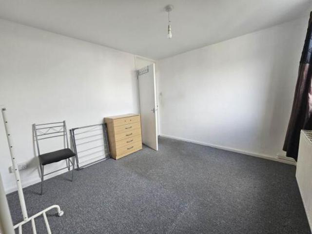2 bedroom flat for rent in Manor Farm Court, East Ham, E6