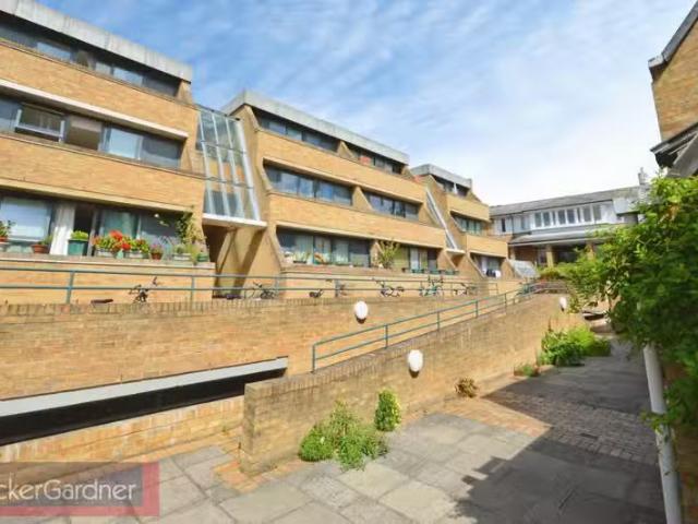 2 bedroom flat for rent in Manor Place, Cambridge, CB1