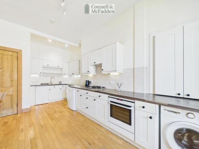 2 bedroom flat for rent in Macdowall Road, Blackford, Edinburgh, EH9