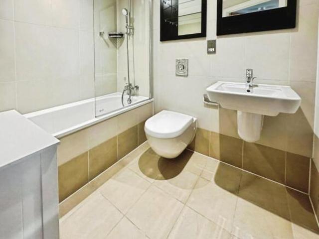 2 bedroom flat for rent in Mackenzie House, Chadwick Street, Hunslet, Leeds, LS10