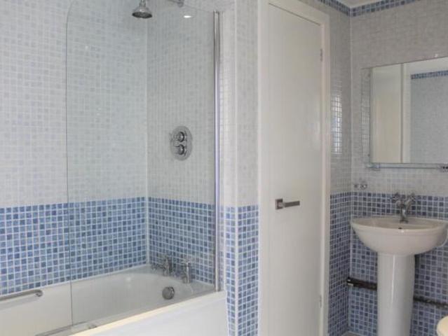2 bedroom flat for rent in Madison Square, City Centre, Liverpool, L1