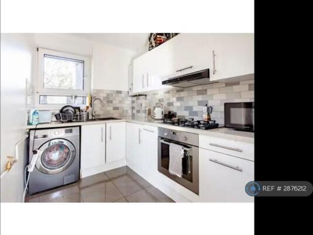 2 bedroom flat for rent in Maitland Park Villas, London, NW3