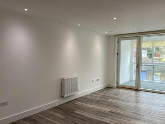 2 Bedroom Flat For Rent In Maidstone, Kent