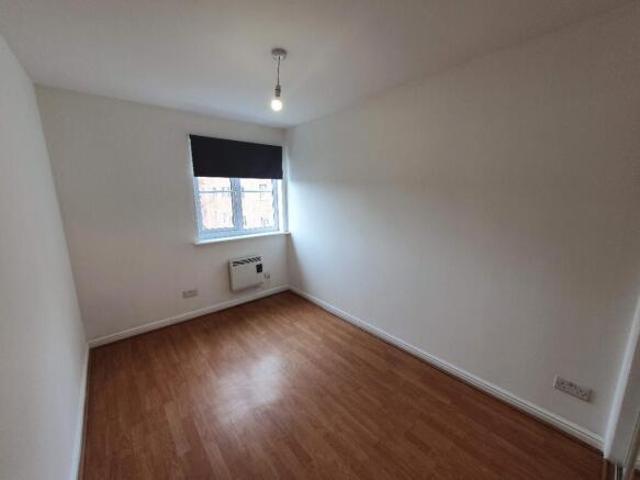 2 bedroom flat for rent in Main Street, Bridgeton, Glasgow, G40