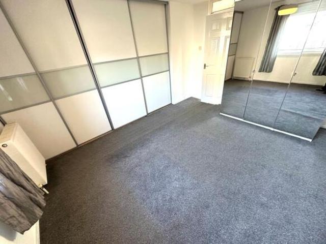 2 bedroom flat for rent in Main Street, East Kilbride, G74
