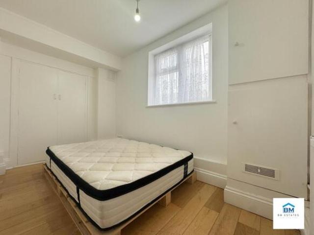 2 bedroom flat for rent in Malvern Road, Leicester, LE2