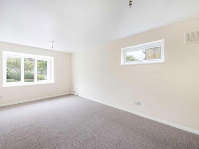 2 bedroom flat for rent in Malyons Road, Lewisham, SE13