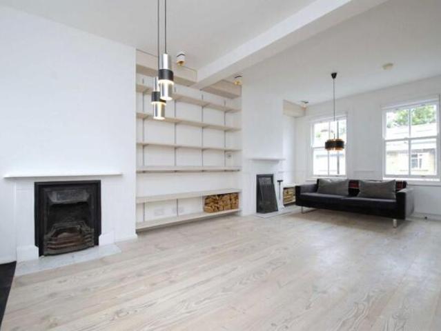 2 bedroom flat for rent in Malyons Road, Lewisham, SE13
