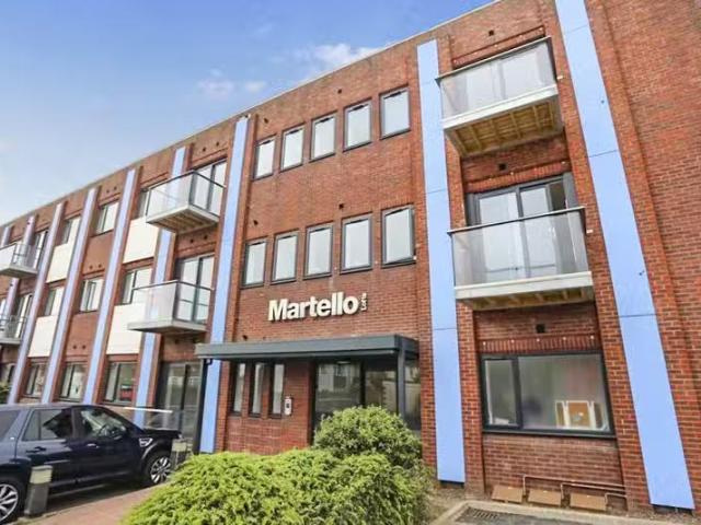 2 bedroom flat for rent in Martello Lofts, Portland Road, Hove.