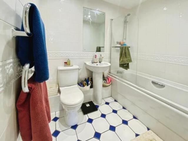 2 bedroom flat for rent in Martins Court, York, YO26