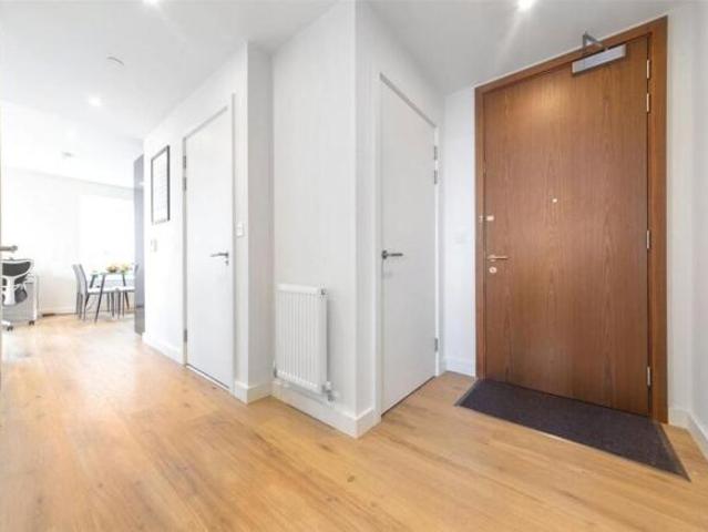 2 bedroom flat for rent in Mary Neuner Road, Hornsey, N8