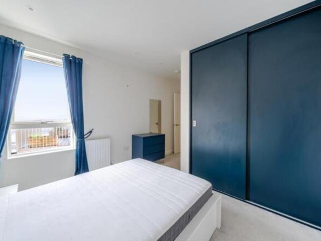 2 bedroom flat for rent in Mary Neuner Road London N8
