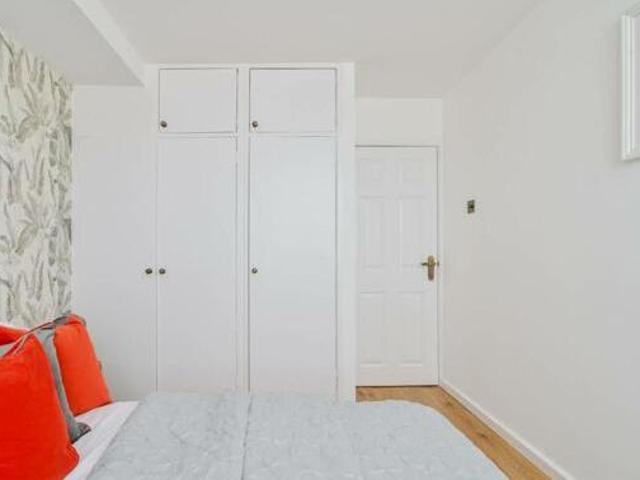 2 Bedroom Flat For Rent In Marylebone, London