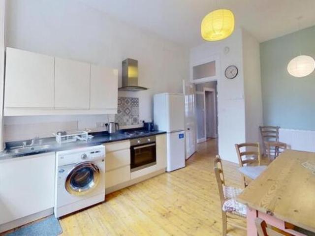 2 bedroom flat for rent in Marchmont Road, Edinburgh, EH9