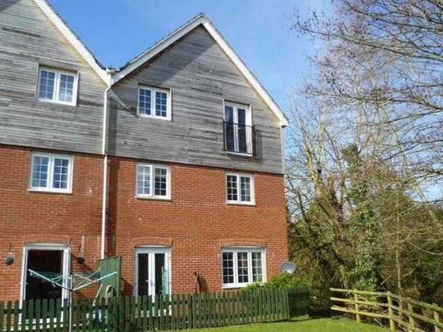2 bedroom flat for rent in Marina View Fazeley Tamworth B78