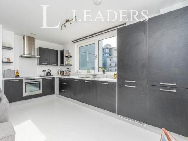 2 bedroom flat for rent in Maritime Walk, Southampton, SO14
