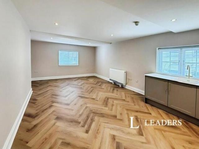 2 bedroom flat for rent in Market Street, Brighton, East Sussex, BN1