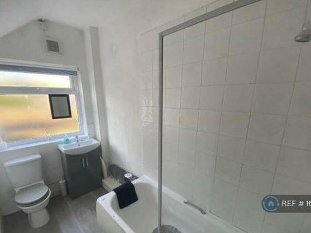 2 bedroom flat for rent in Market Place Derby DE73