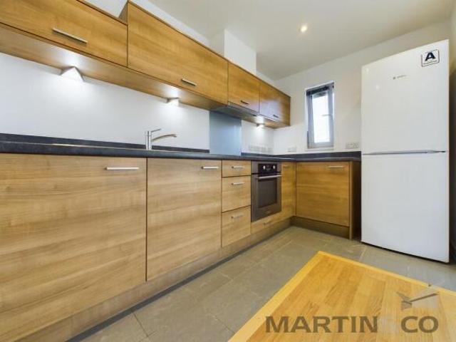 2 bedroom flat for rent in Marlborough House, Queen Street, PO1