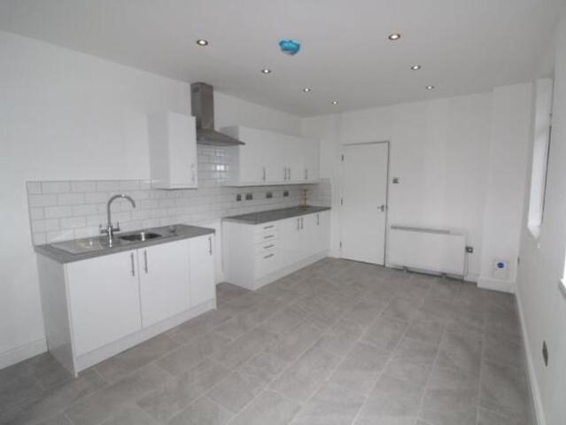 2 bedroom flat for rent in Marlborough Road, Roath, Cardiff, CF23