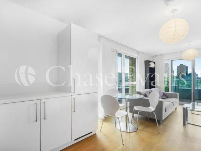 2 bedroom flat for rent in Marner Point, No 1 The Plaza, 1 Jefferson Plaza, Bow, London, E3