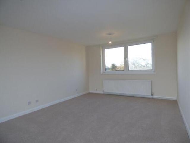 2 bedroom flat for rent in Marryatt Court, Green Vale, London, W5