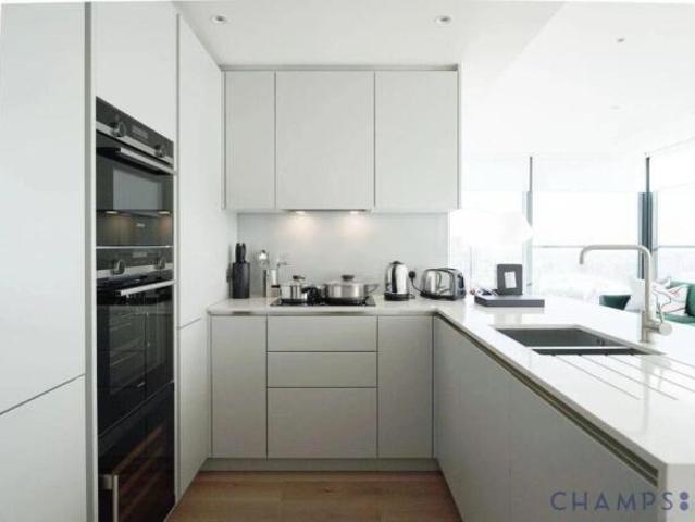 2 bedroom flat for rent in Marsh Wall, E14