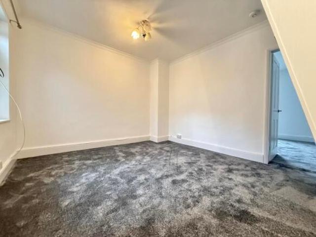 2 bedroom flat for rent in Marsham Street, ME14