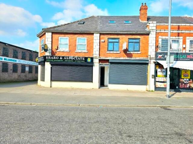 2 bedroom flat for rent in Mauldeth Road, Burnage, Manchester, M19