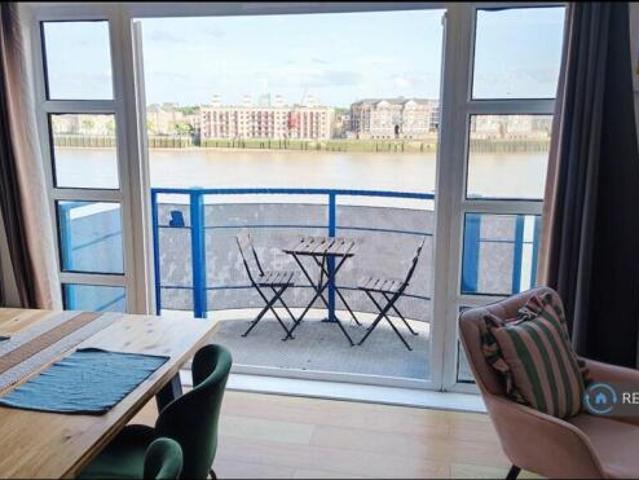 2 bedroom flat for rent in Mauretania Building, London, E1W