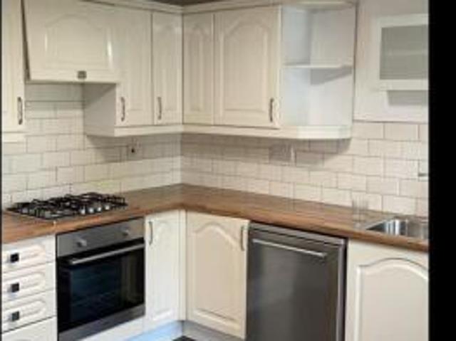 2 bedroom flat for rent in Maxwell Lane, Glasgow, G41