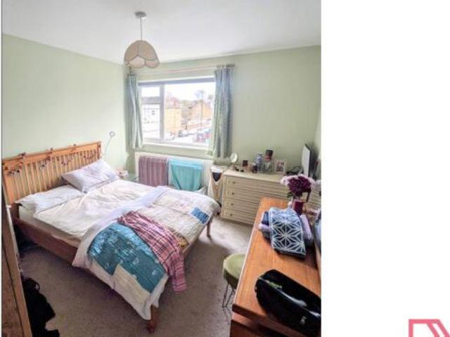 2 bedroom flat for rent in Mayfair Court Fenwick Road, London, SE15