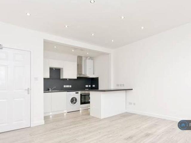 2 bedroom flat for rent in Menzies Road Aberdeen AB11
