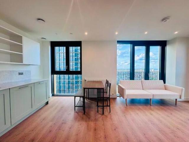 2 bedroom flat for rent in Menara Point, Affinity View, London, E16