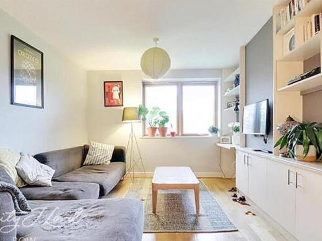 2 Bedroom Flat For Rent In Meath Crescent
