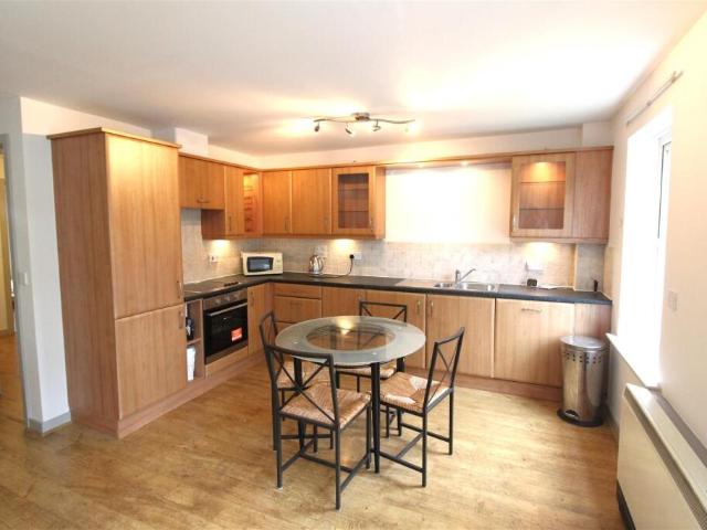 2 bedroom flat for rent in Meadow Vale, Northumberland Park, NE27