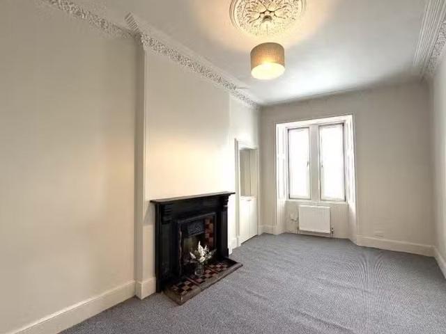 2 bedroom flat for rent in Meadowbank Terrace, Meadowbank, Edi.