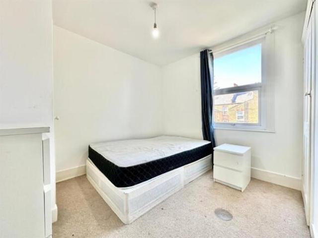2 bedroom flat for rent in Medusa Road, Lewisham, SE6