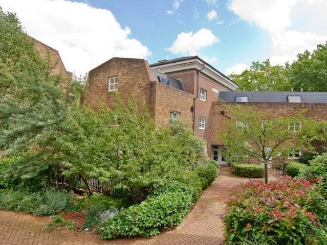 2 bedroom flat for rent in Melville Place, Islington, N1