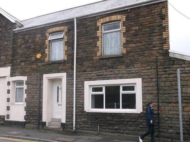 2 Bedroom Flat For Rent In Melyn, Neath