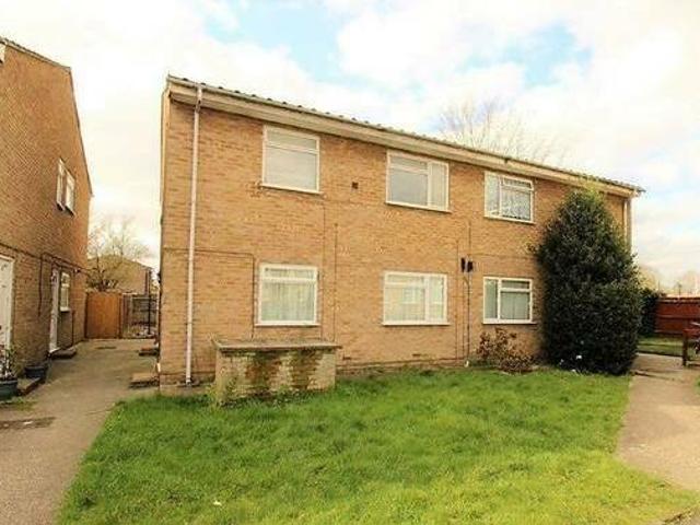 2 bedroom flat for rent in Melina Close Hayes UB3 2RA UB3