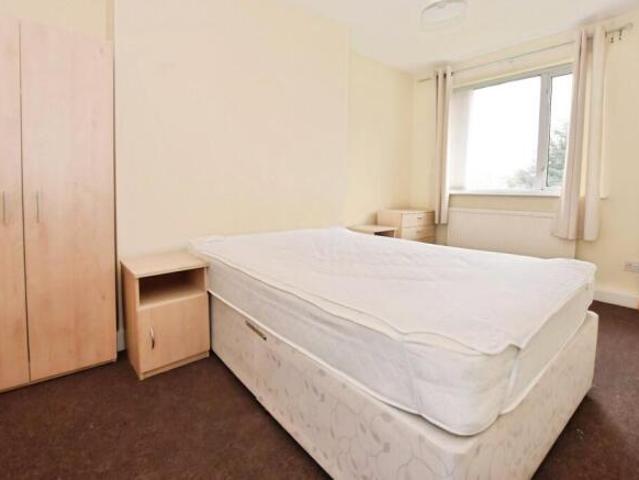 2 bedroom flat for rent in Melmerby Court, Eccles New Road, Salford, M5