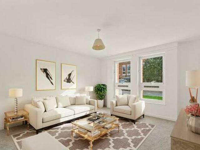 2 bedroom flat for rent in Mercers Place Brook Green London W6