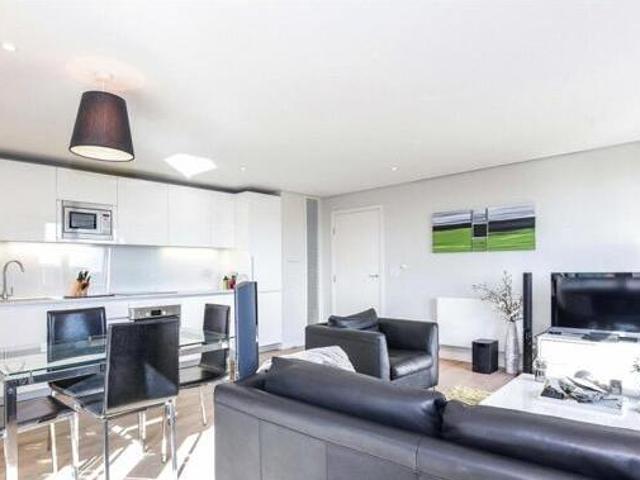 2 Bedroom Flat For Rent In Merchant Square East