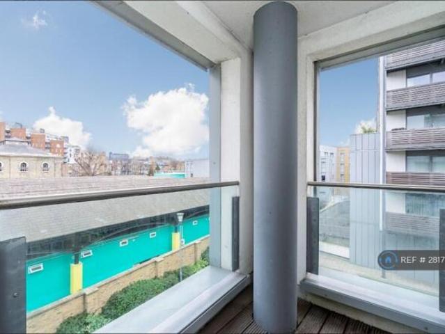 2 bedroom flat for rent in Merryweather Place, London, SE10