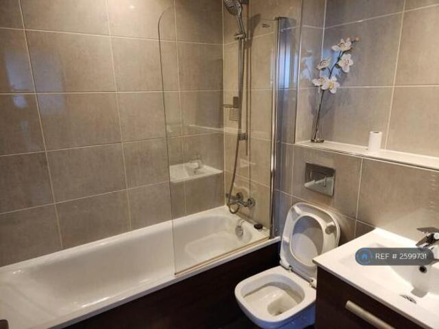 2 bedroom flat for rent in Metropolitan House, Birmingham, B16